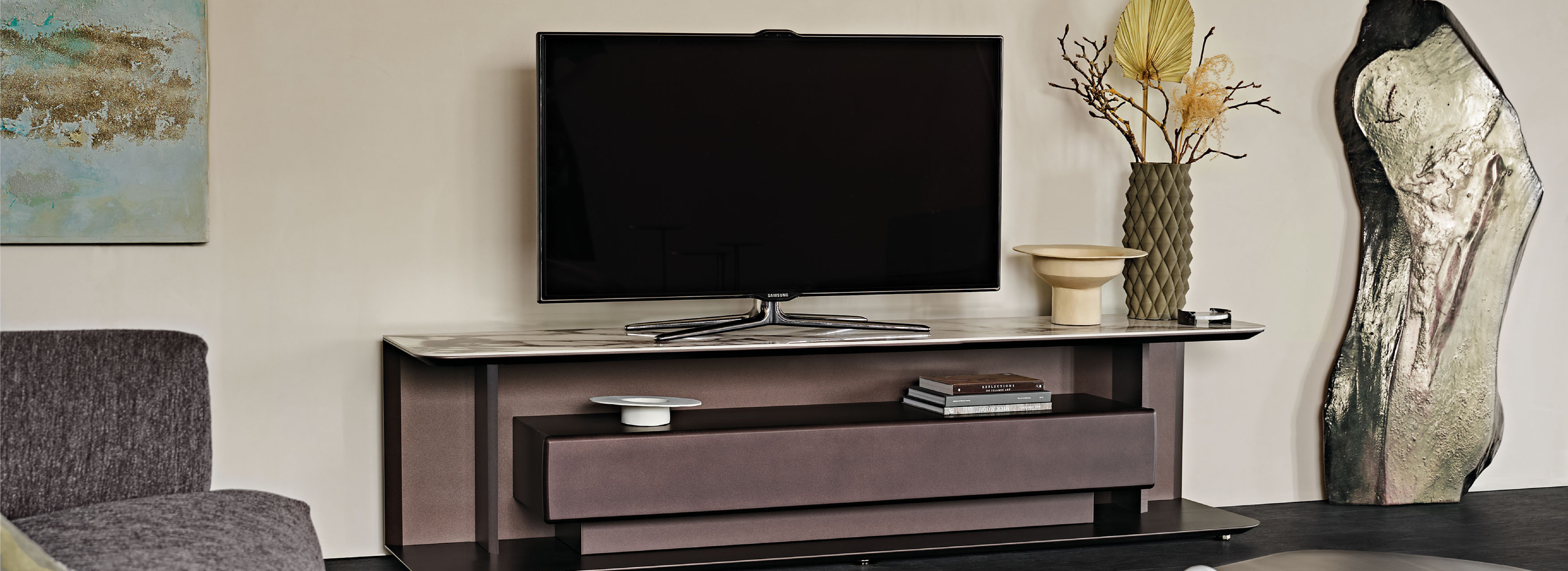Custom TV Units Are Redefining Modern Italian Living Rooms